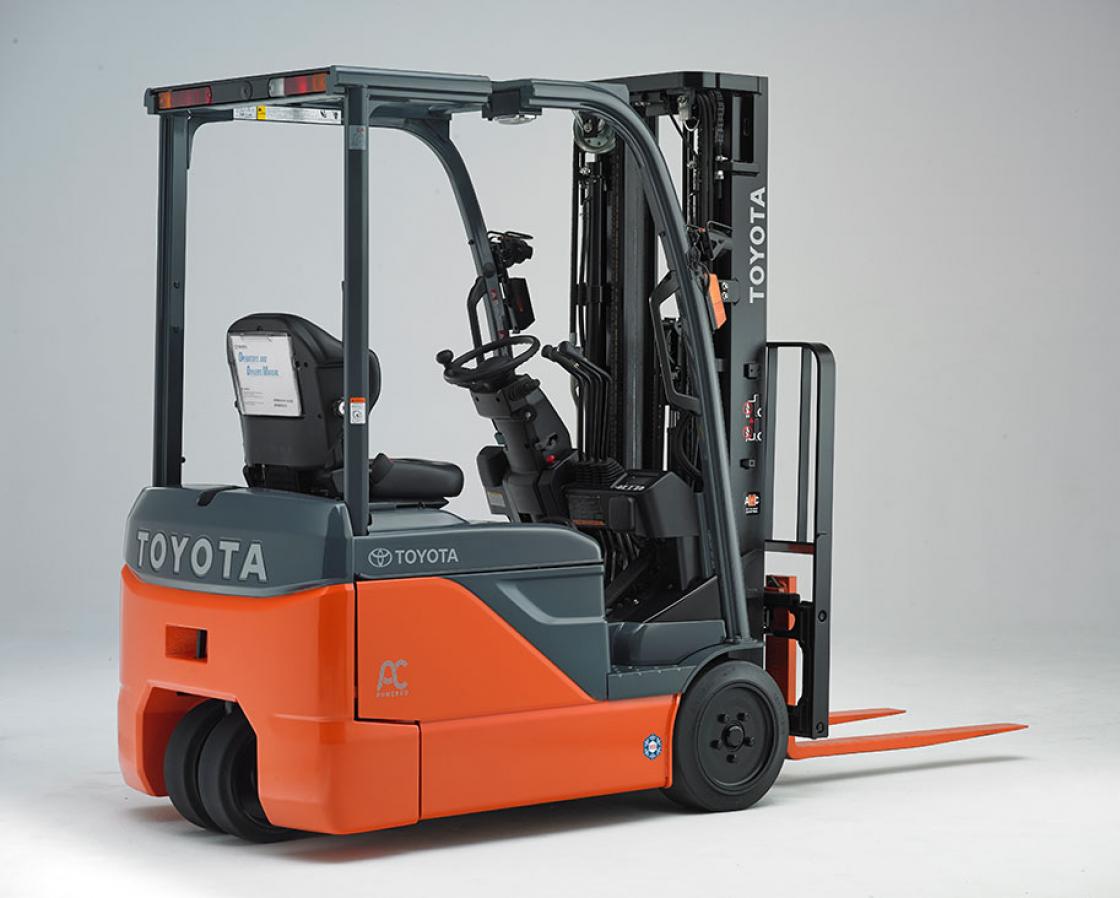 Forklift 3 wheels cushion electric Toyota #10584 | A1 Machinery